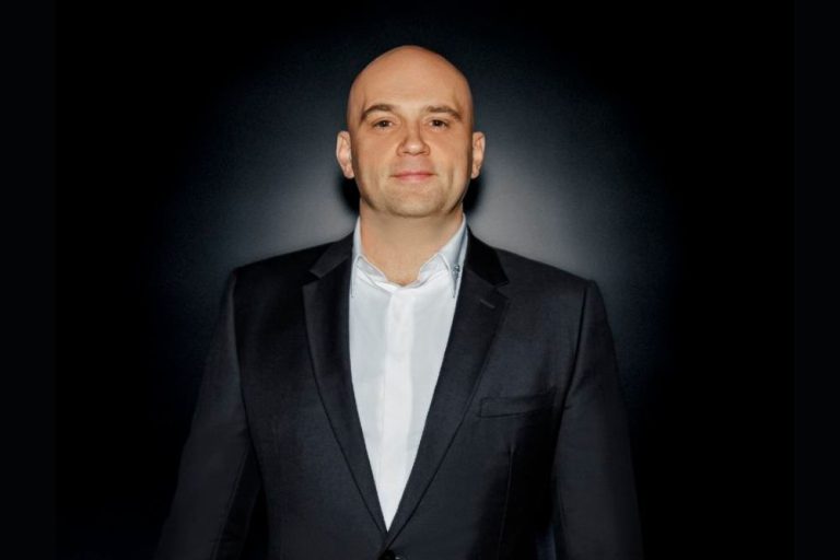 Pioneering the Smart Blockchain: Alex Reinhardt's Vision for the ...